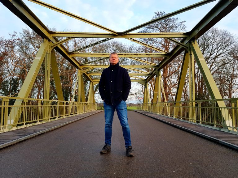Originele foto´s op de brug bij Onnen voor fotowedstrijd krant - Haren ...