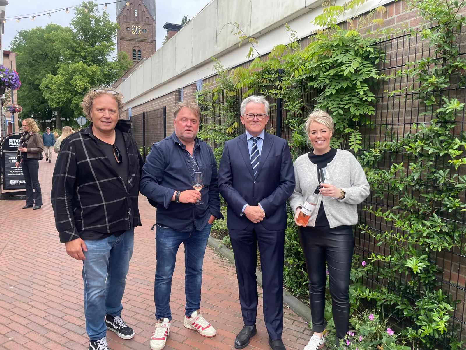 Burgemeester Koen Schuiling kwam sfeer proeven van Wijnloop Haren ...